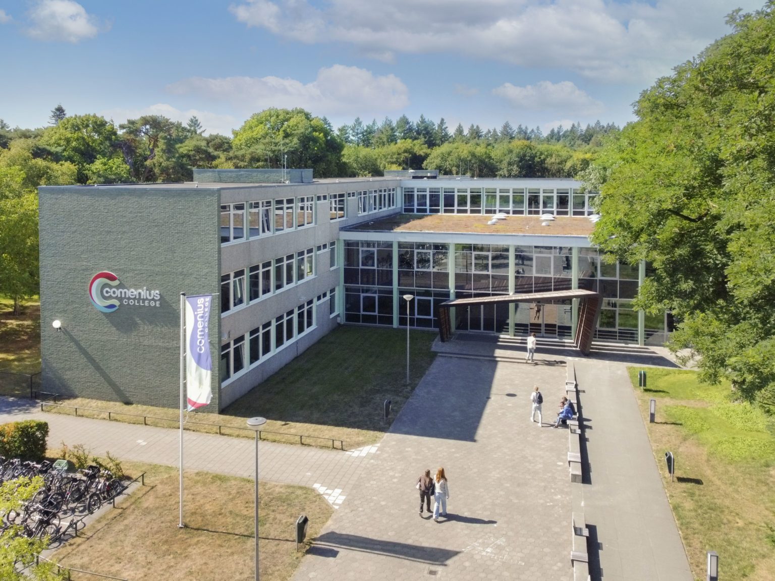 De school - Comenius :Comenius