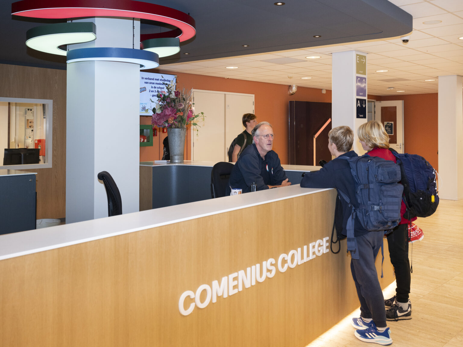 Contact tussen school en ouders - Comenius College :Comenius College