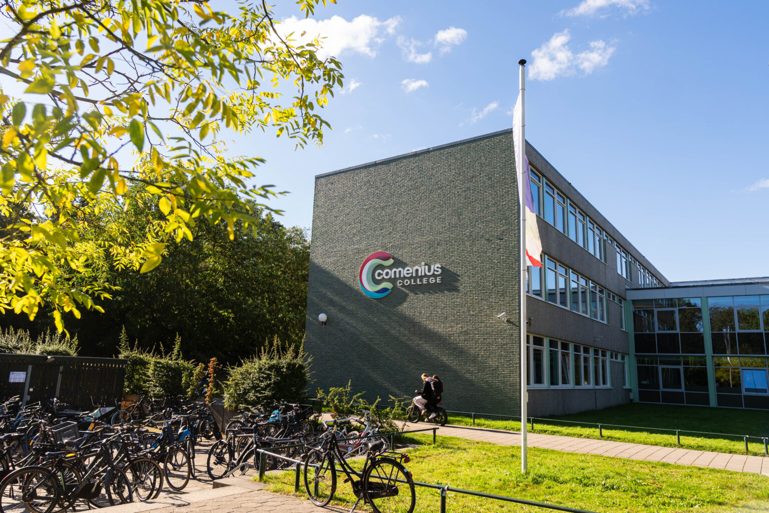 De school - Comenius College :Comenius College